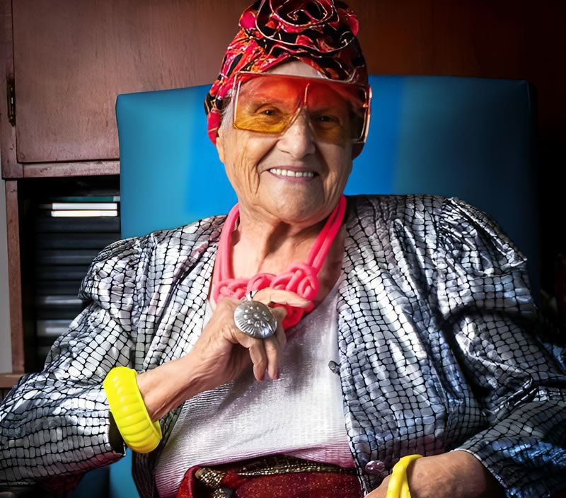 Jane Linley-Thomas behind Spectacular Sapphire Soirée